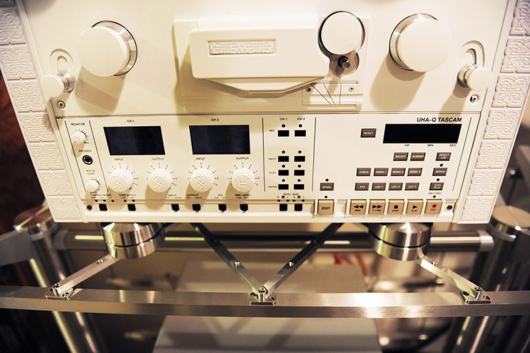 Impressions: The Stillpoints ESS Reference Rack System - Positive Feedback