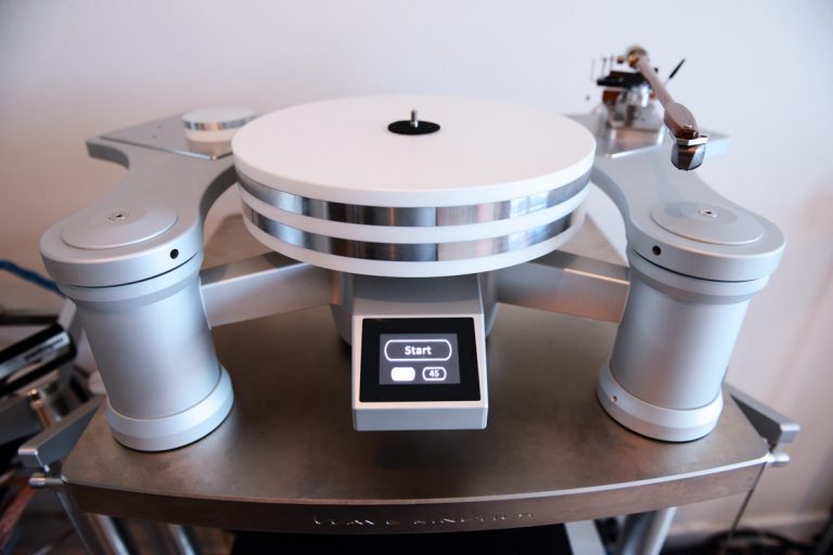 Deep Impressions: The Wave Kinetics NVS Turntable, Durand Telos 12 ...