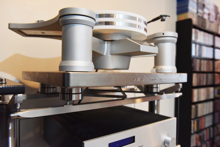 Deep Impressions: The Wave Kinetics NVS Turntable, Durand Telos 12 ...