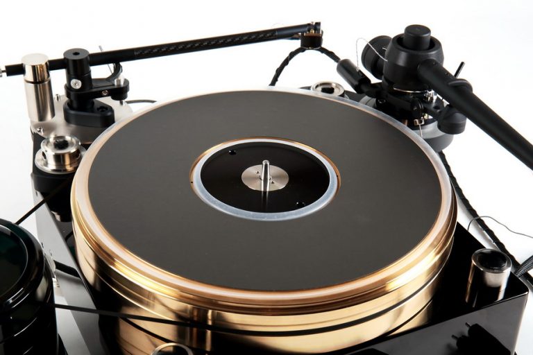 TechDAS Air Force III Premium Turntable - Positive Feedback