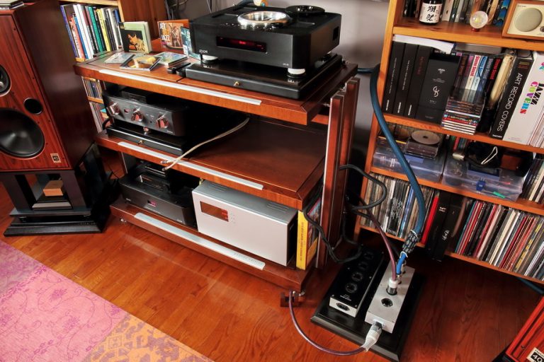 Acoustic Revive RTP-4EU Absolute AC Power Strip - Positive Feedback