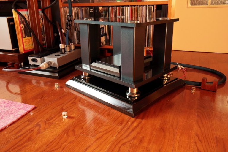 Finite Elemente Ceraball Cerabase Classic Anti-vibration Feet ...