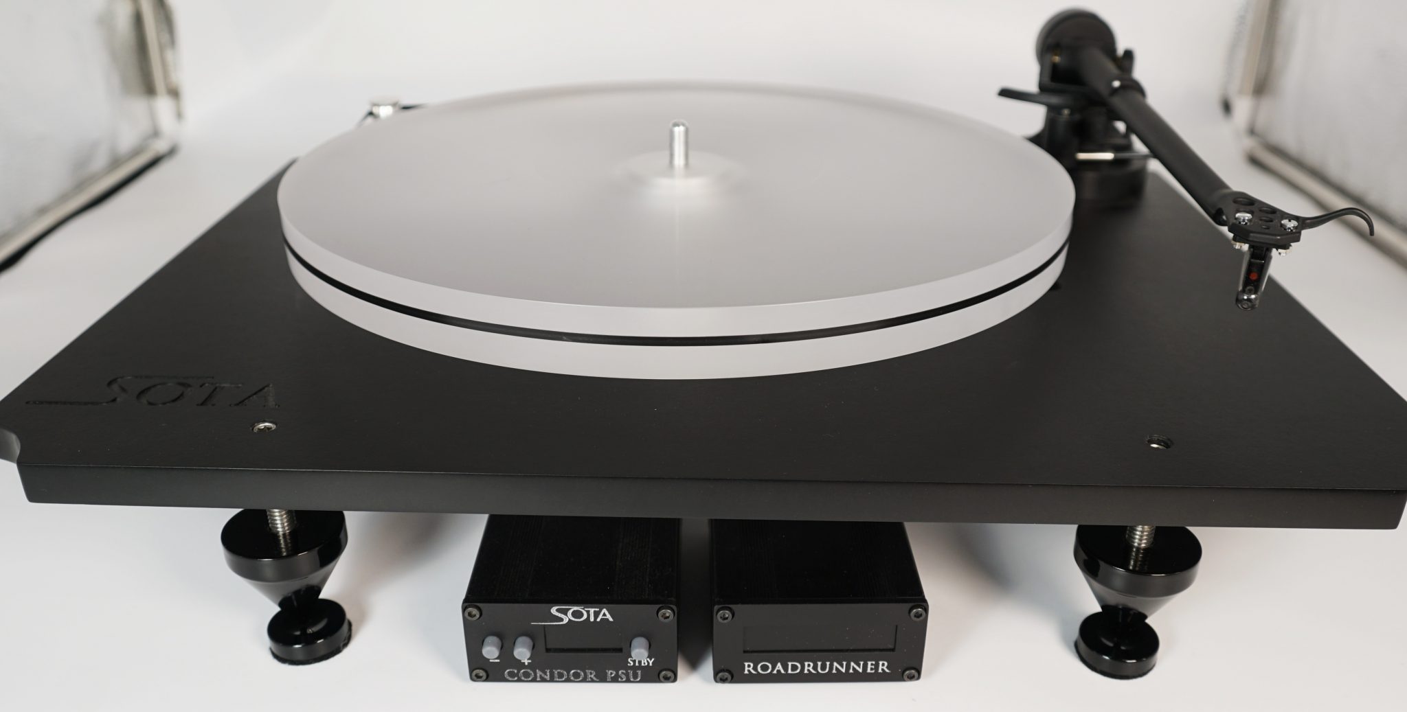 SOTA Escape Turntable - Positive Feedback