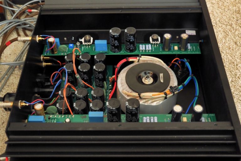 First Watt F8 Stereo Amplifier - Positive Feedback