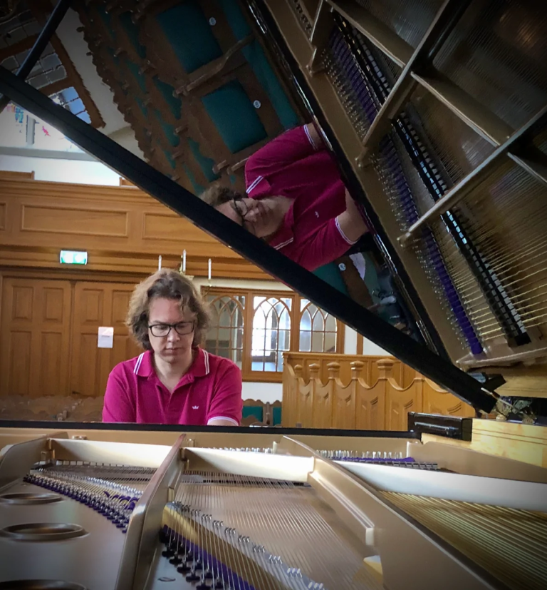 Pianist Hannes Minnaar - Artistry to Savor Pianist Hannes Minnaar ...