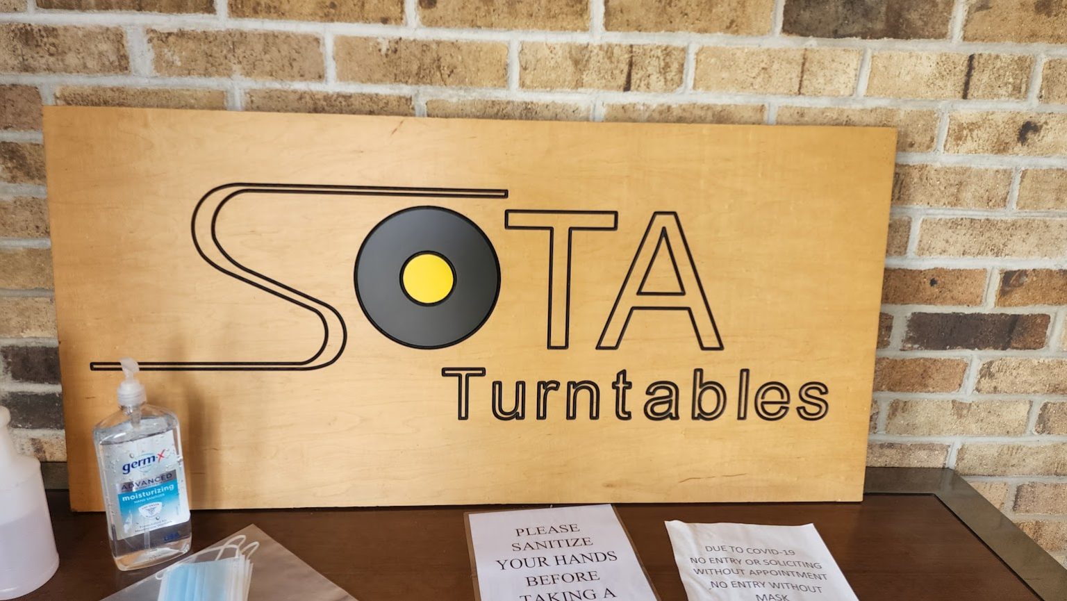 SOTA Quasar Turntable - Positive Feedback