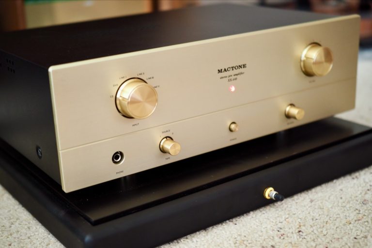 Mactone XX-440 Line Preamplifier and MH-120 Stereo Amplifier - Positive ...