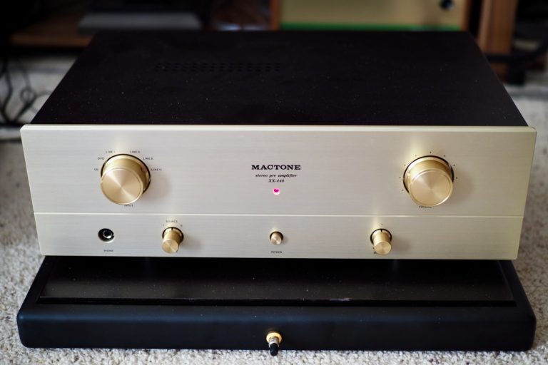 Mactone XX-440 Line Preamplifier and MH-120 Stereo Amplifier - Positive ...