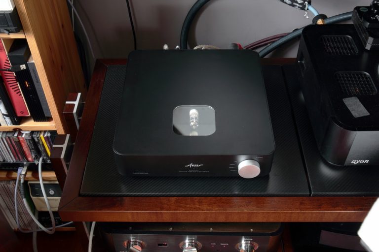 Fezz Audio Equinox EVO DAC Fezz Audio Equinox EVO DAC - Positive Feedback