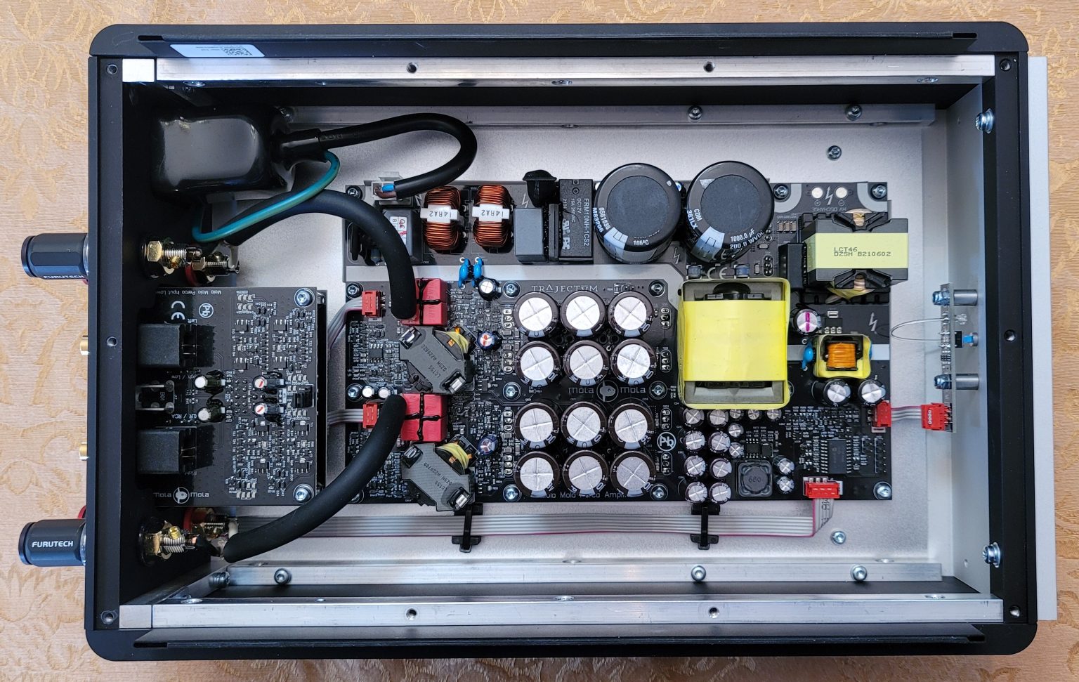 Mola Mola Perca Amplifier