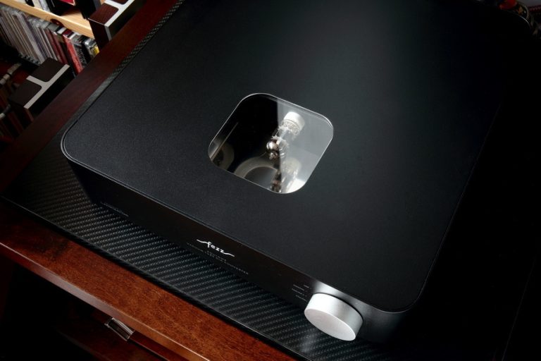 Fezz Audio Equinox EVO DAC Fezz Audio Equinox EVO DAC - Positive Feedback