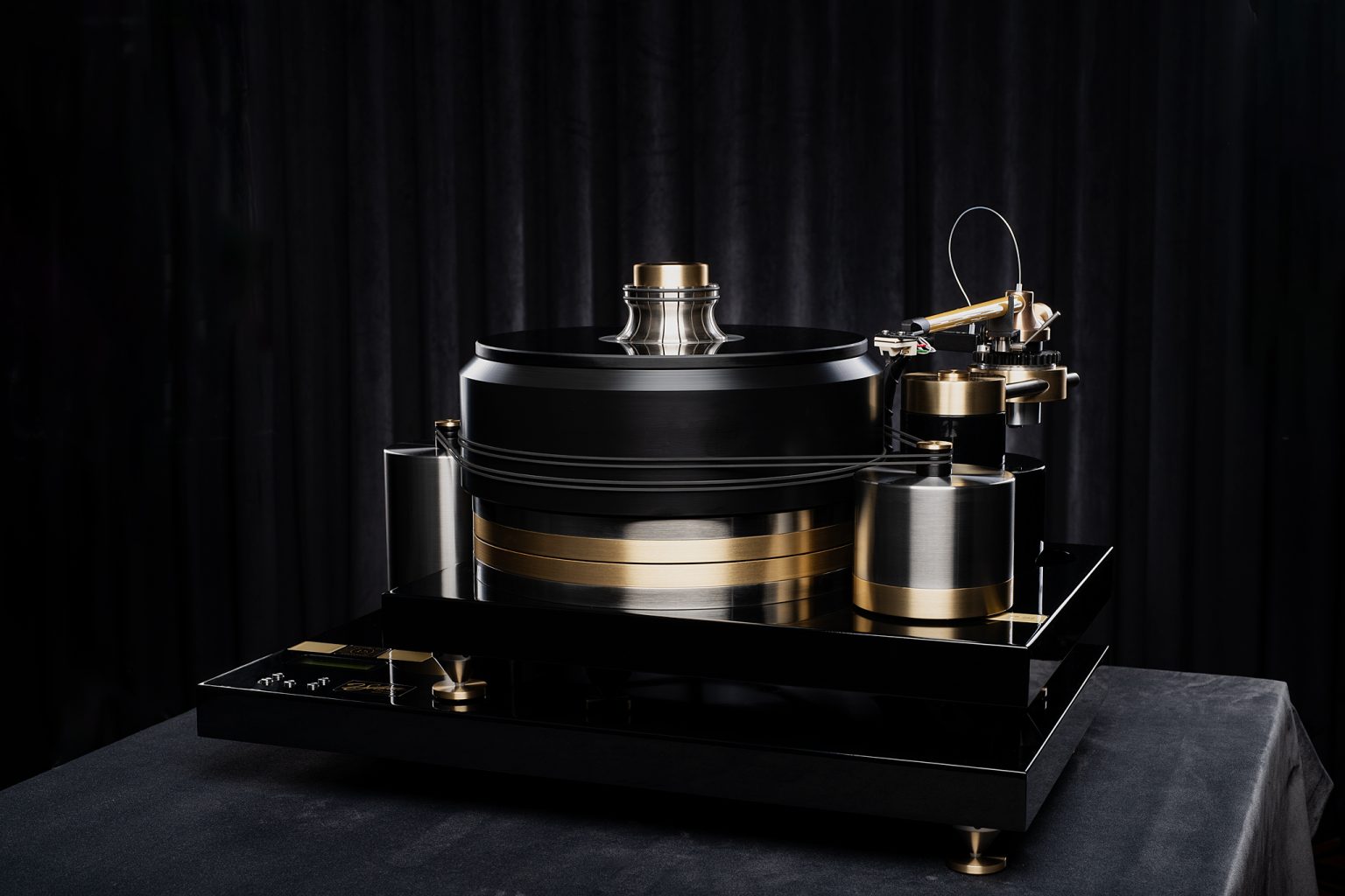 J.SIKORA DEBUTS 15TH ANNIVERSAY STANDARD MAX TURNTABLE AT AXPONA 2024 ...